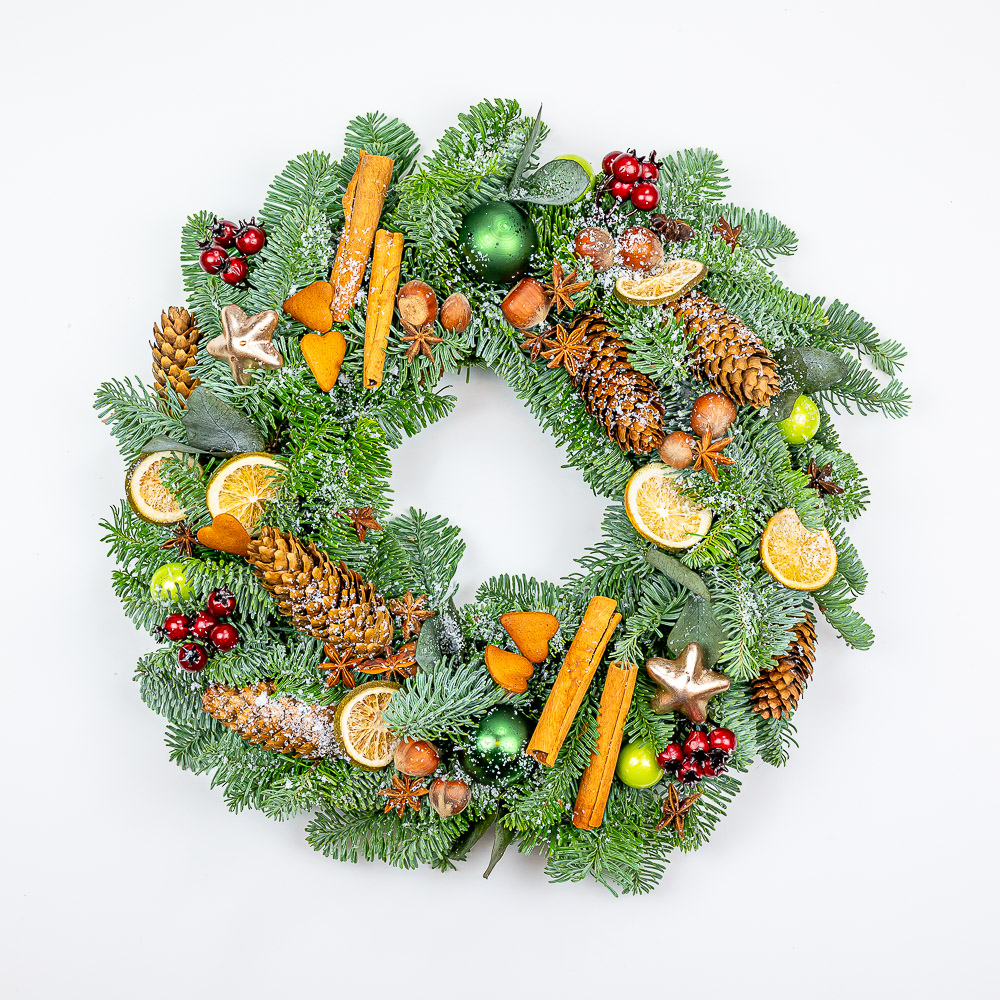 Kalėdinis vainikas - Gėlių pristatymas Vilniuje - Beatričės Gėlių Namai